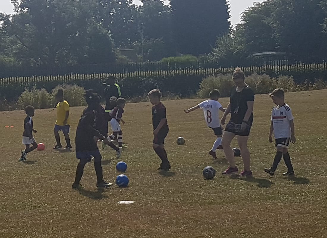 Soccer School – Hillingdon Junior Football